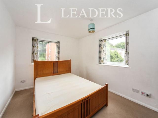 2 bedroom apartment to rent Moulton Court, Moulton Rise, Luton, LU2