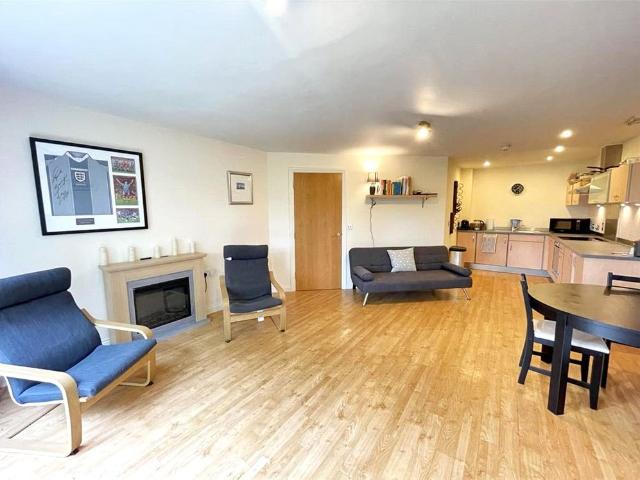 2 bedroom apartment to rent Manor House, Avenue Road, Leamington Spa, CV31