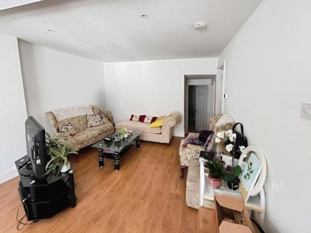 2 bedroom apartment to rent Market Place, Faringdon, SN7