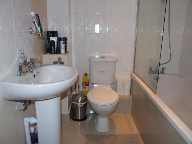 2 bedroom apartment to rent Market Place, Faringdon, SN7
