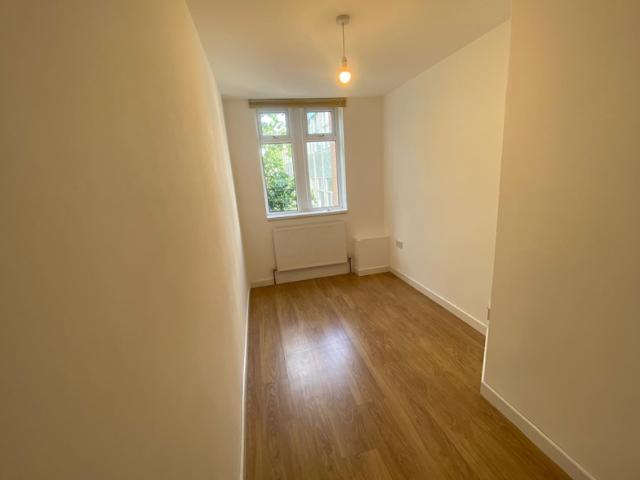 2 bedroom apartment to rent Market Place, Heanor, DE75