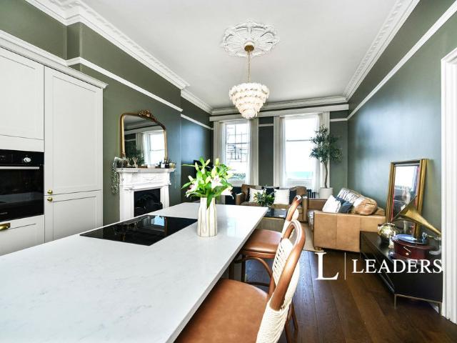 2 bedroom apartment to rent Marine Parade, Brighton, East Sussex, BN2
