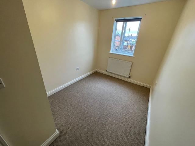 2 bedroom apartment to rent Marsh Road, Luton, LU3