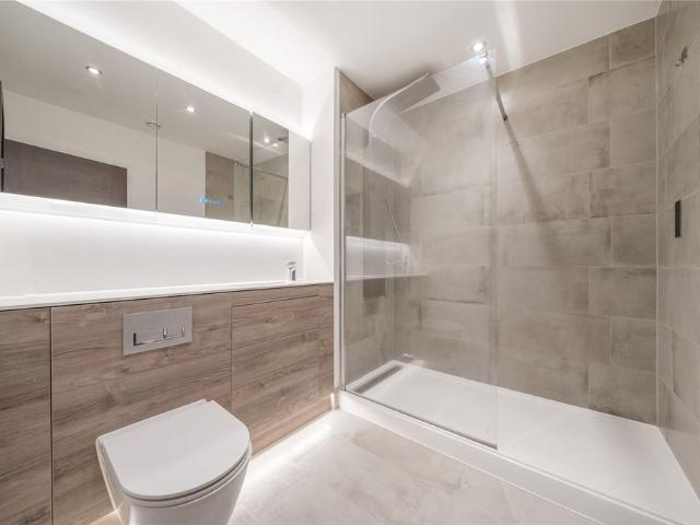 2 bedroom apartment to rent Merlin Drive, Fletton Quays, Peterborough, Cambridgeshire, PE2