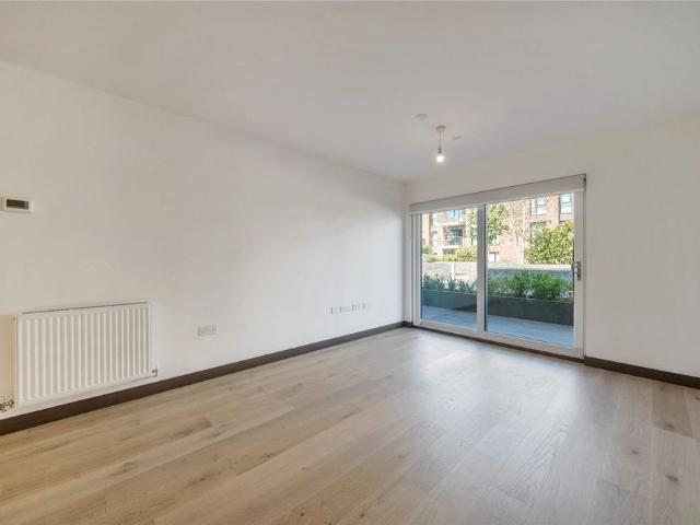 2 bedroom apartment to rent Merlin Drive, Fletton Quays, Peterborough, Cambridgeshire, PE2
