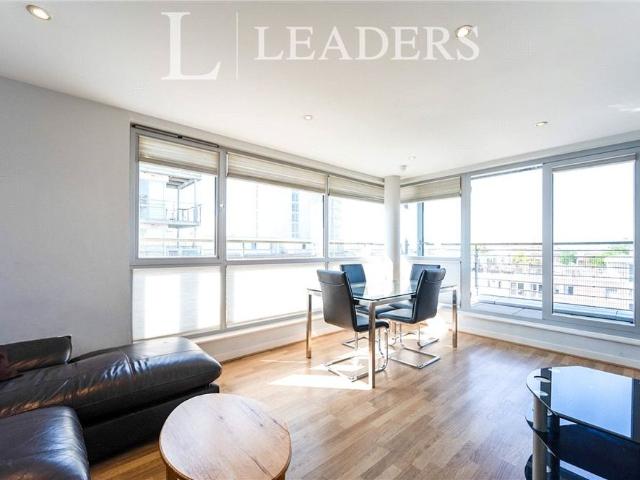 2 bedroom apartment to rent Mermaid House, Cross Street, Portsmouth, PO1