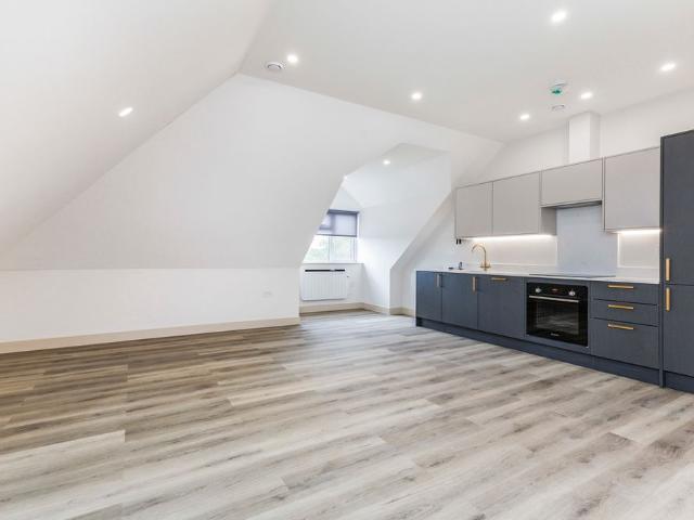 2 bedroom apartment to rent Mulgrave Road, Sutton, SM2