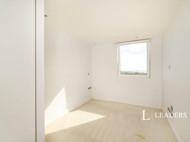 2 bedroom apartment to rent No 1 Building, Gunwharf Quays, Portsmouth, PO1