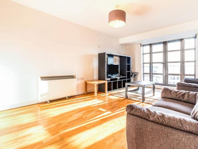 2 bedroom apartment to rent Navigation House, 20 Ducie Street, Manchester, M1