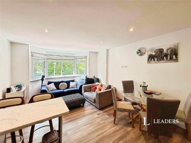 2 bedroom apartment to rent Nelson Road, Poole, BH12