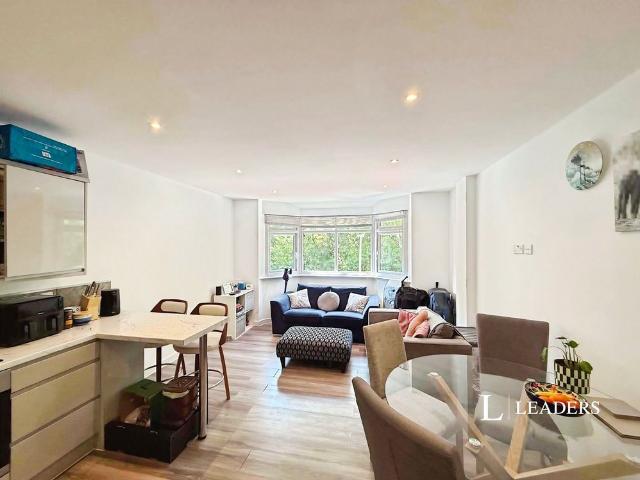 2 bedroom apartment to rent Nelson Road, Poole, BH12