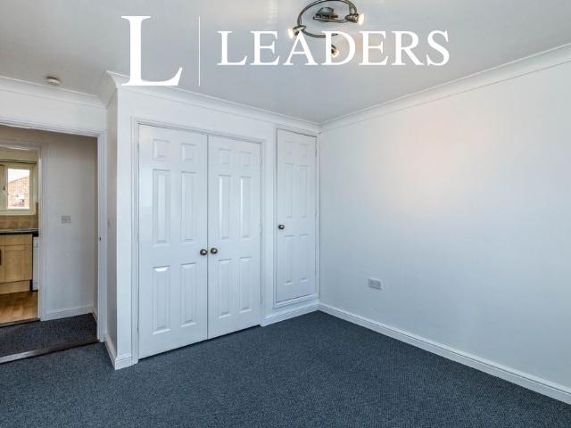 2 bedroom apartment to rent Southwood Road, Hayling Island, PO11