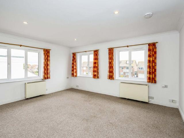 2 bedroom apartment to rent Southwood Road, Hayling Island, PO11