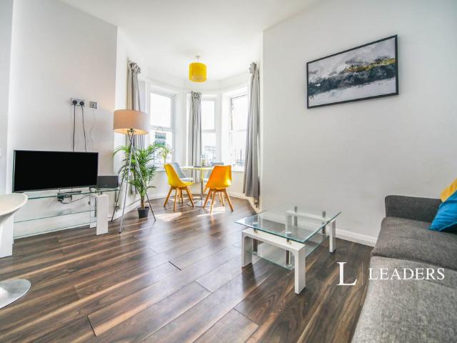 2 bedroom apartment to rent Sea Road, Felixstowe, IP11