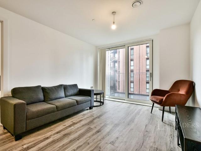 2 bedroom apartment to rent Shale Lane, Salford, Greater Manchester, M5
