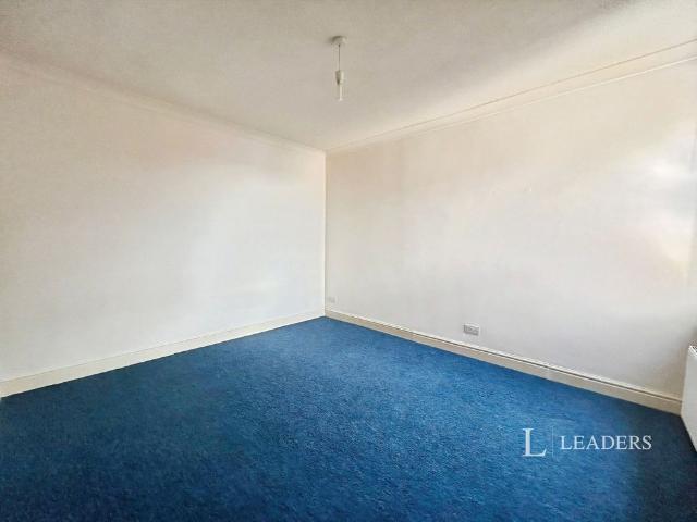 2 bedroom apartment to rent Shirley High Street, Southampton, Hampshire, SO15