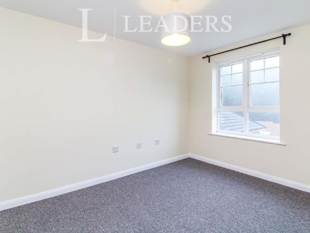 2 bedroom apartment to rent St. Andrews Road, Droitwich, WR9