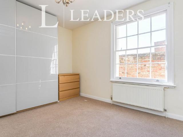 2 bedroom apartment to rent St. Stephens Road, Cheltenham, GL51