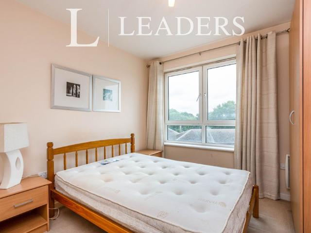 2 bedroom apartment to rent Station Approach, Woking, GU22