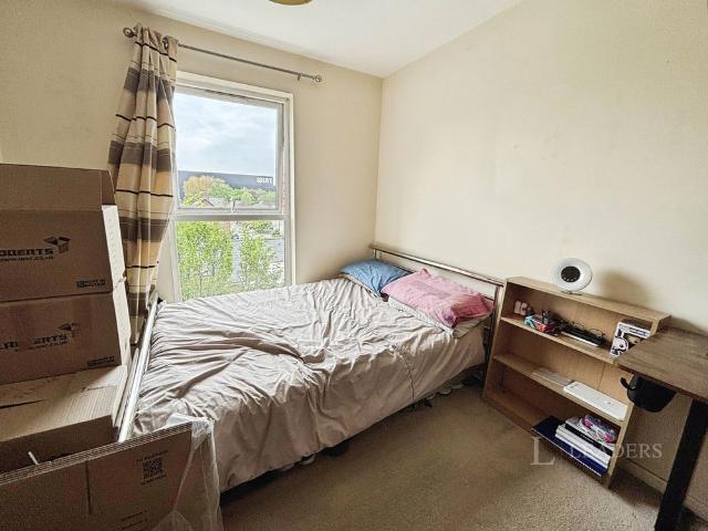2 bedroom apartment to rent Stillwater Drive, Manchester, M11
