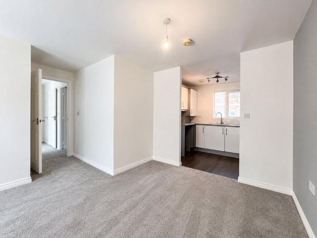 2 bedroom apartment to rent Sunlight Gardens, Fareham, Hampshire, PO15
