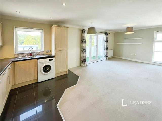 2 bedroom apartment to rent Surrey Road, Bournemouth, BH4