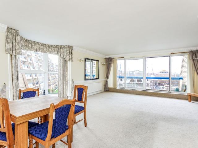 2 bedroom apartment to rent Port Way, Portsmouth, PO6