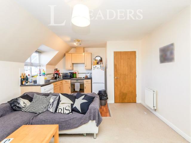 2 bedroom apartment to rent Pavior Road, Nottingham, NG5