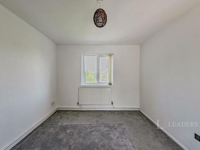 2 bedroom apartment to rent Peterhouse Parade, Crawley, West Sussex, RH10