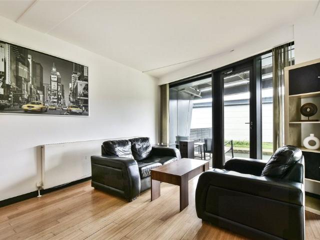 2 bedroom apartment to rent Please Sede The Woodfield Road, Altrincham, Greater Manchester, WA14