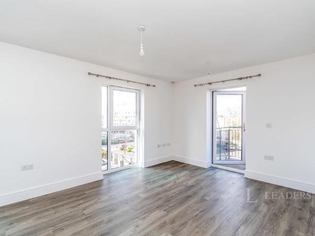 2 bedroom apartment to rent Riverside House, Thomas Blake Avenue, Southampton, SO14
