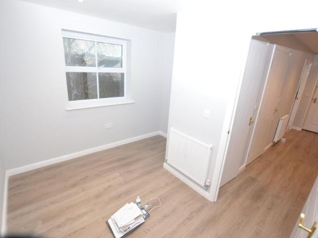 2 bedroom apartment to rent Wallace Road, Colchester, CO4