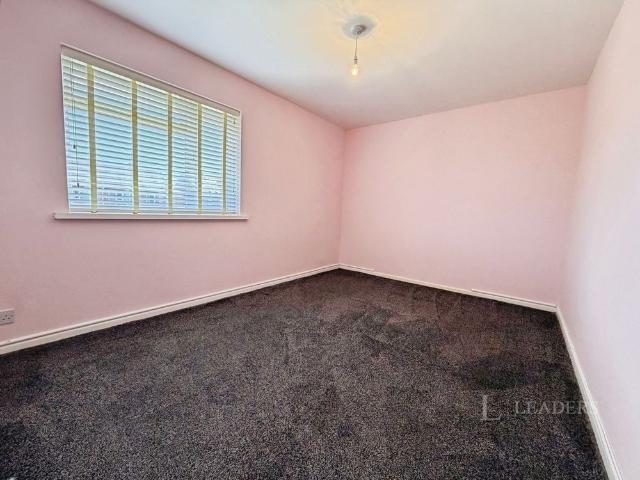 2 bedroom apartment to rent Warstones Gardens, Wolverhampton, West Midlands, WV4
