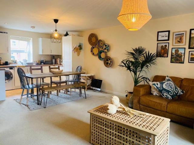 2 bedroom apartment to rent Whites Way, Hedge End, Southampton, SO30