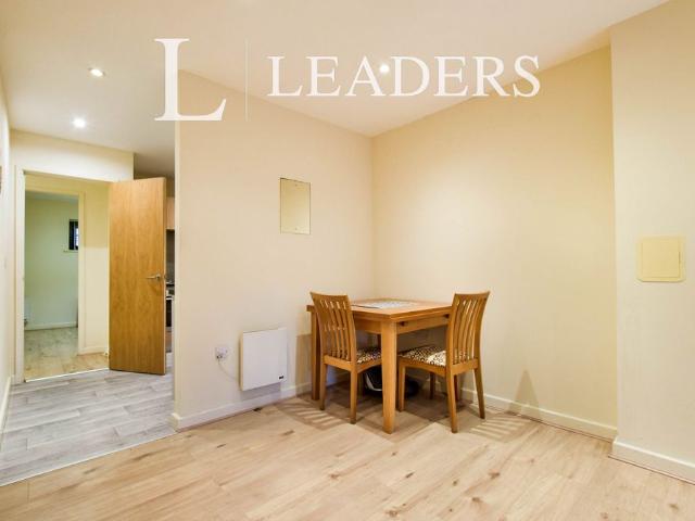 2 bedroom apartment to rent Wilbraham Road, Manchester, M14
