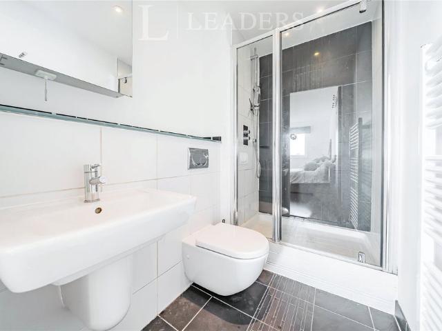 2 bedroom apartment to rent The Blue Building, Gunwharf Quays, Portsmouth, PO1