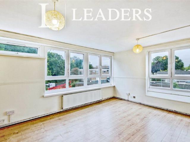 2 bedroom apartment to rent The Drive, Great Warley, Brentwood, Essex, CM13