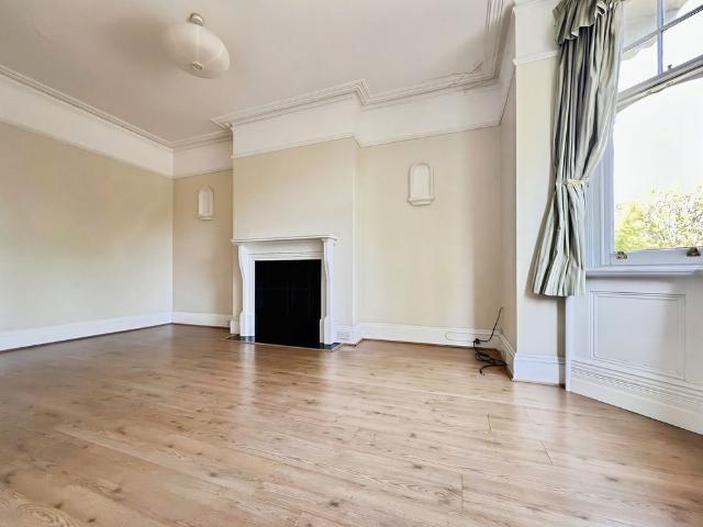 2 bedroom apartment to rent The Drive, Hove, East Sussex, BN3