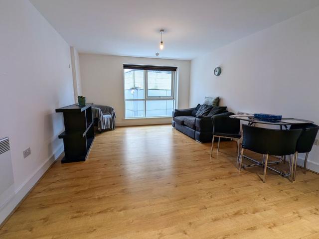 2 bedroom apartment to rent The Roundhouse, Gunwharf Quays, Portsmouth, PO1