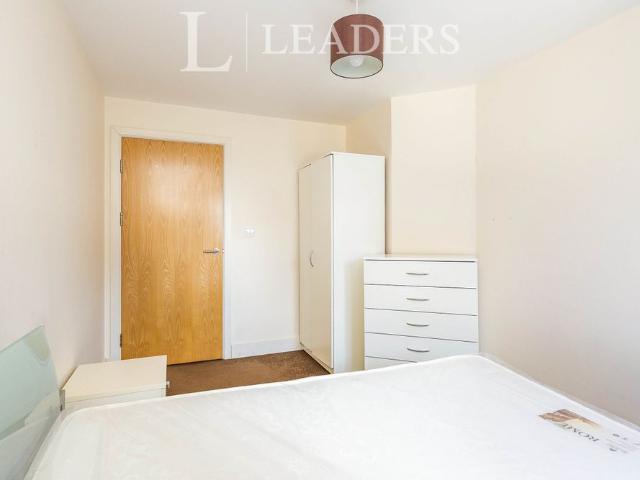 2 bedroom apartment to rent The Roundhouse, Gunwharf Quays, Portsmouth, PO1