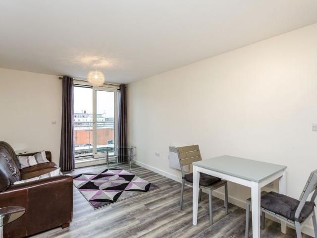 2 bedroom apartment to rent The Roundhouse, Gunwharf Quays, Portsmouth, PO1