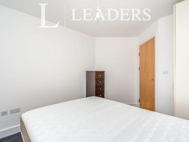 2 bedroom apartment to rent The Roundhouse, Gunwharf Quays, Portsmouth, PO1