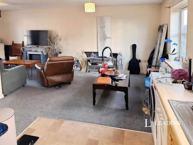 2 bedroom apartment to rent Thompson Court, Chilwell, Beeston, Nottingham, NG9