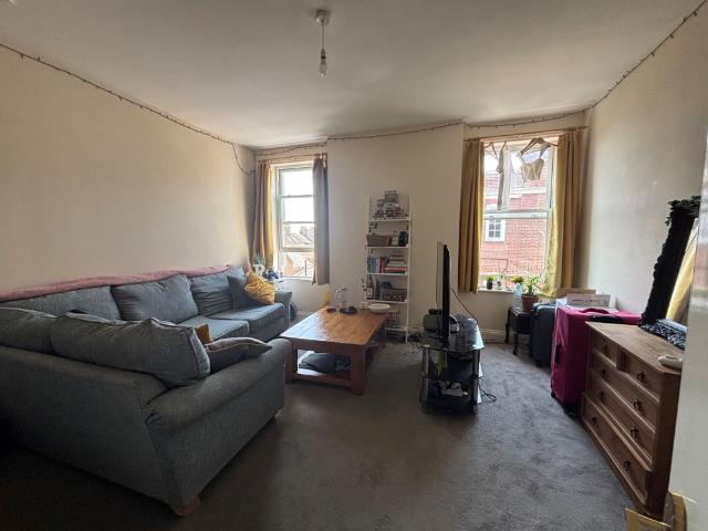 2 bedroom apartment to rent Thorn House, 38 Thorn Road, Worthing, BN11