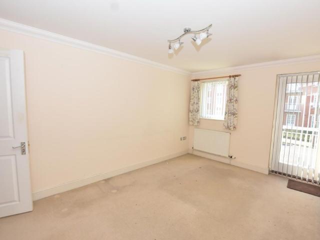 2 bedroom apartment to rent Vista Road, Clacton on Sea, CO15