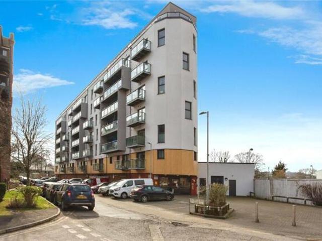 2 Bedroom Apartment Tonbridge Kent 101676875
