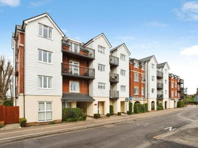 2 Bedroom Apartment Tonbridge Kent 101856034