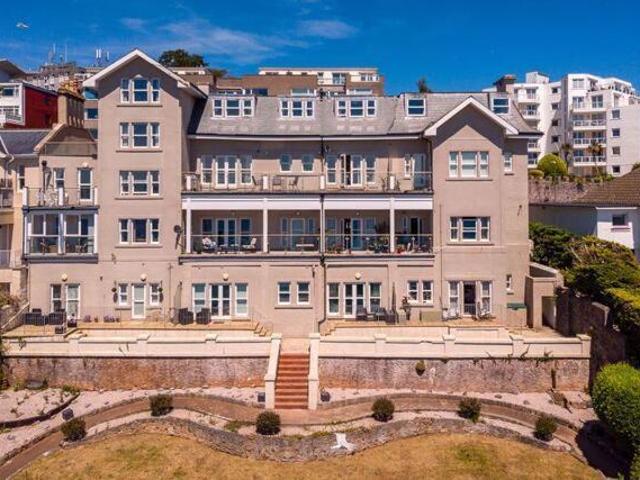 2 Bedroom Apartment Torquay Torbay 100426543
