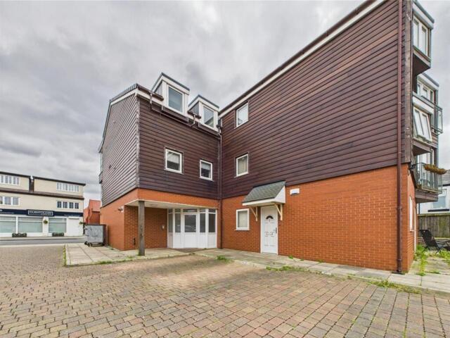 2 Bedroom Apartment Wallasey Merseyside LS98335688