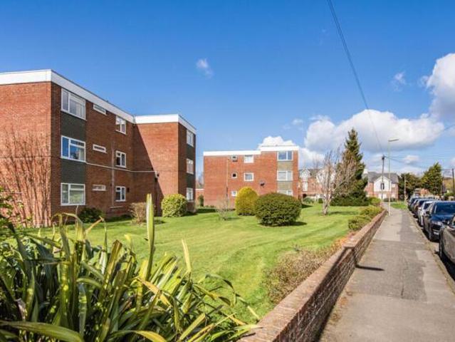 2 Bedroom Apartment Warsash Warsash 101675255